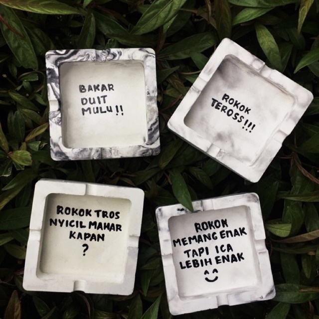 Custom ashtray words/aesthetic ashtray/kadounik/kadowascar/kadocowo ...