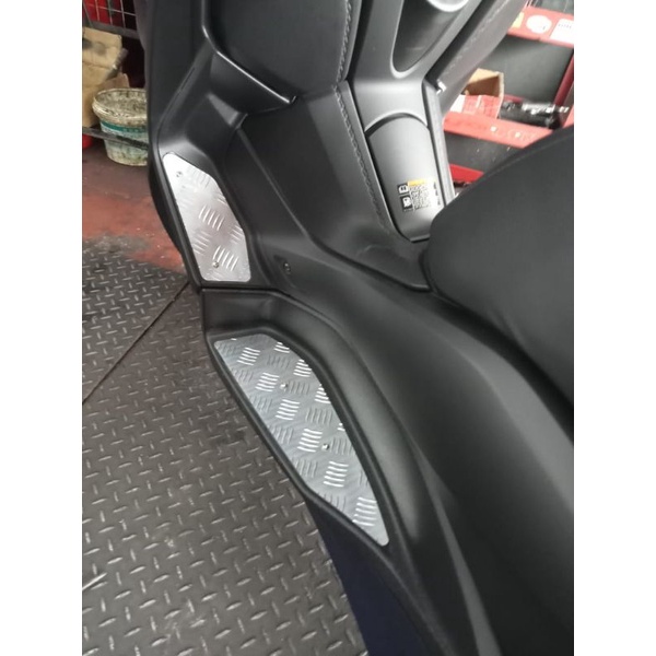 YAMAHA XMAX V1 V2 SEVENSPEED FLOORBOARDS ALLOY WITH SCREW | Shopee Malaysia