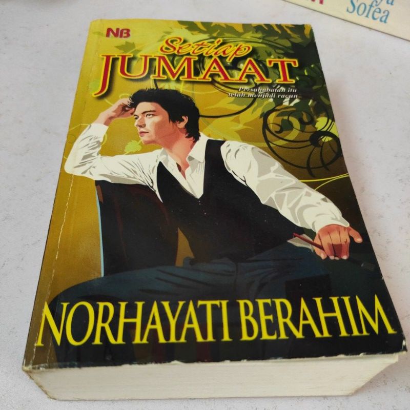 Setiap Jumaat. Norhayati berahim.ada sedikit kekuningan. Rujuk gambar ...