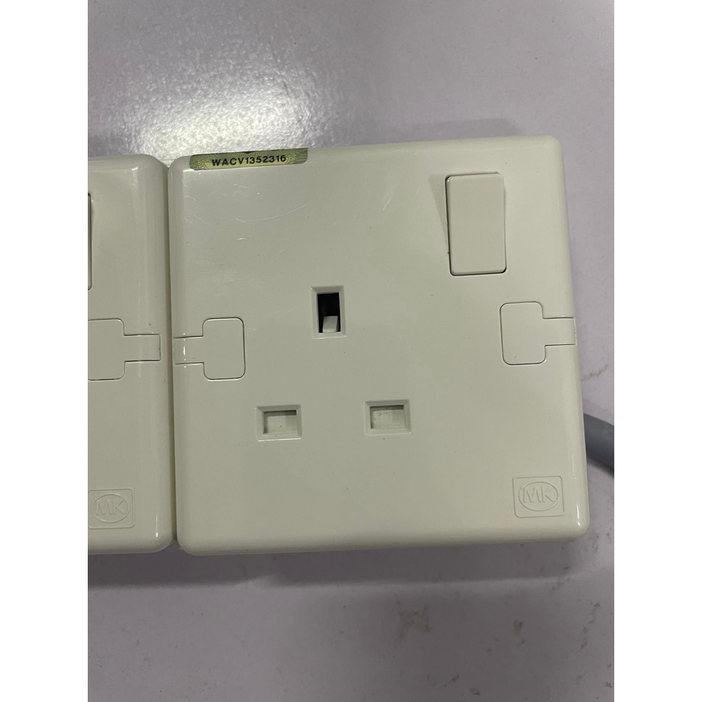 [SIRIM] MK BRANDS PLUG SOCKET HOME ELECTRICAL INNER PLUG SUIS 3 PIN ...