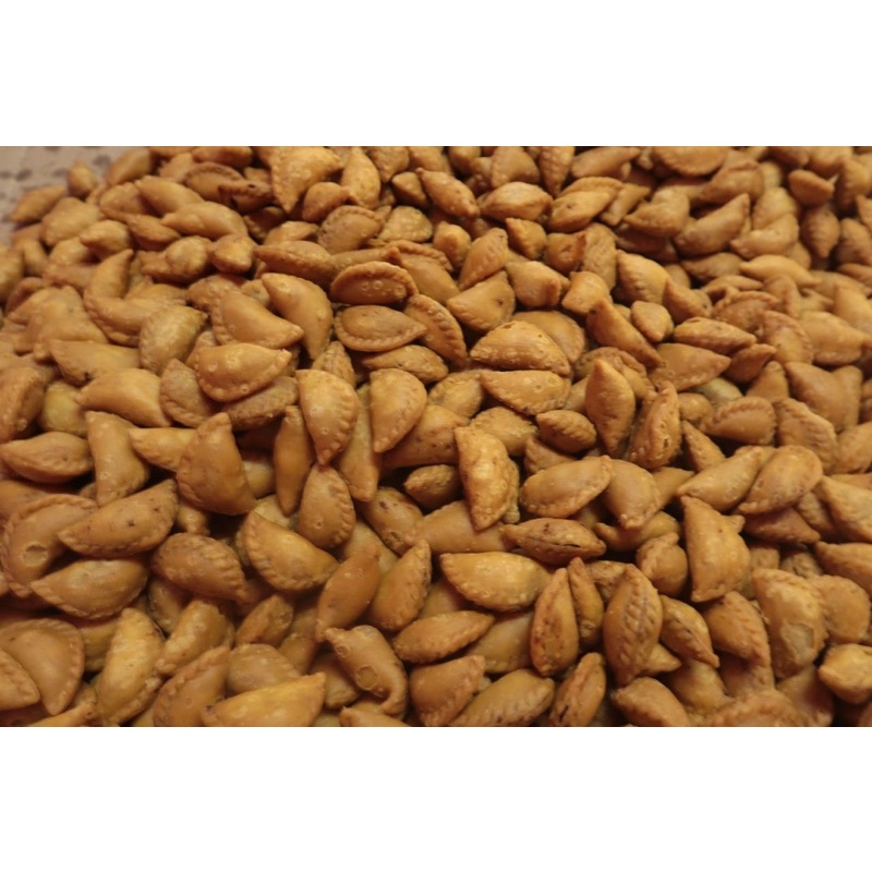 karipap mini muk muk snack food crunchy 100 biji | Shopee Malaysia