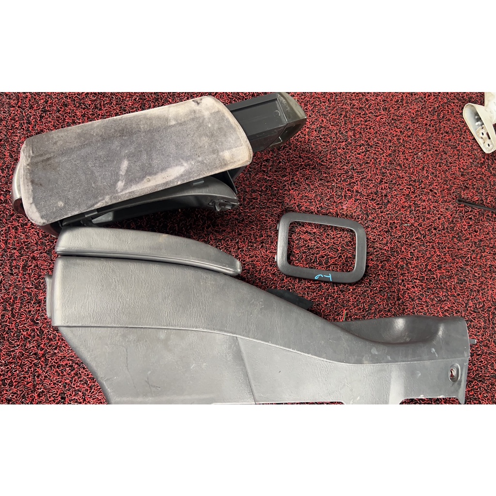 TOYOTA COROLLAS AE100 COROLLA CONSOLE BOX | Shopee Malaysia
