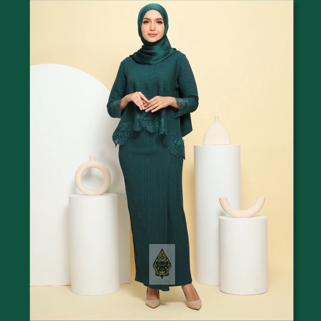 KEBAYA MAYA EMERALD GREEN (S/M - L/XL-PLUS SIZE) | Shopee Malaysia