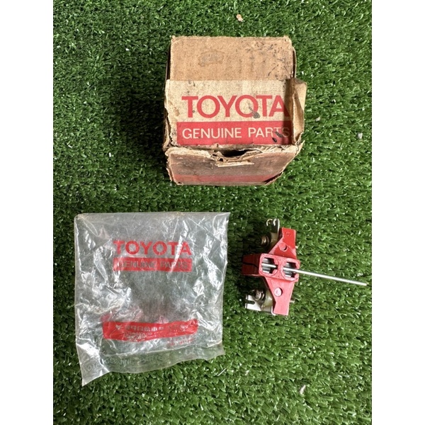 Holder, alternator brush with vacuum pump. For toyota B or H engine 12 ...