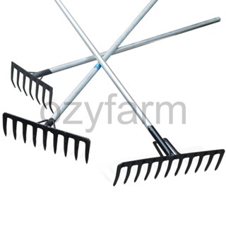 Penyakar rumput besi metal grass rake penyapu pencakar besi | Shopee ...