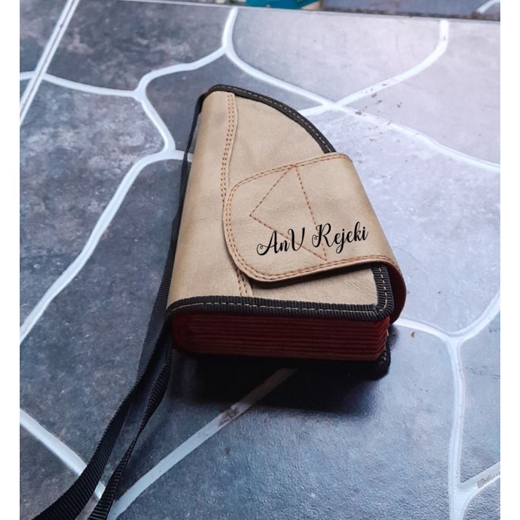 Brown Latte Triangle Spur Wallet (Rimpi) | Shopee Malaysia