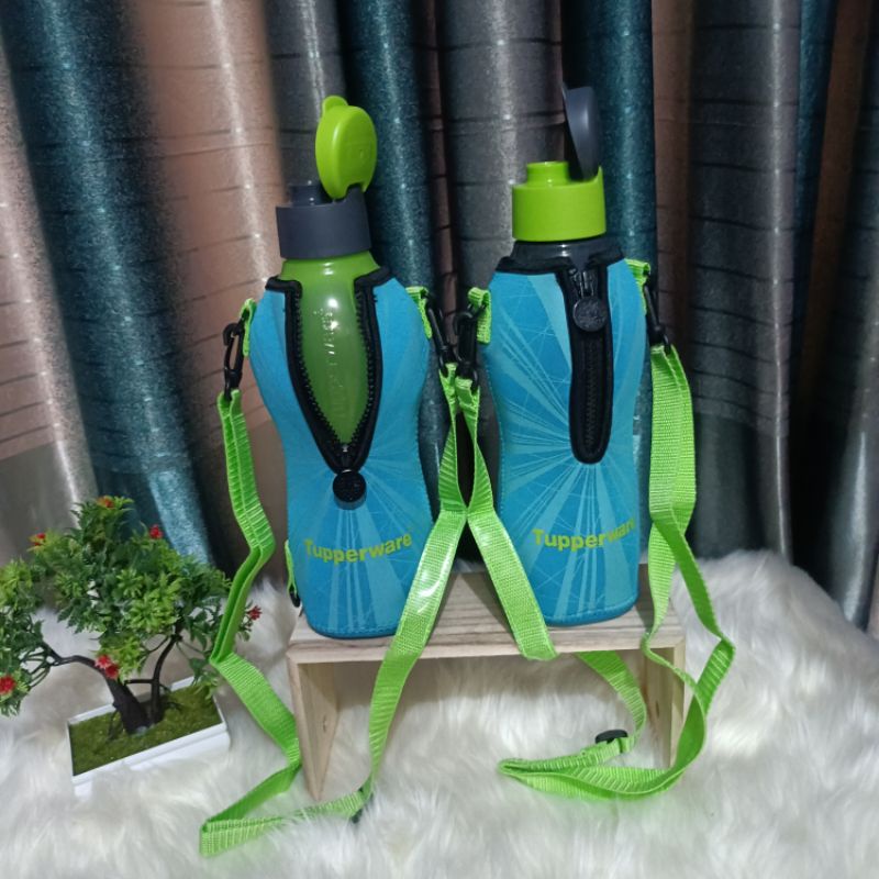 Tupperware: Eco Bottle 1L with pouch & Stay Positive Eco Bottle 1L with ...