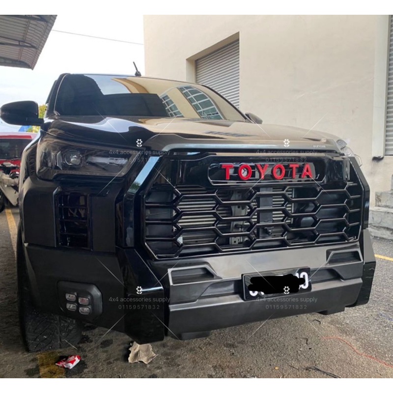 Toyota Hilux Revo Rocco Rogue converti Tundra look Bumper revo bumper ...