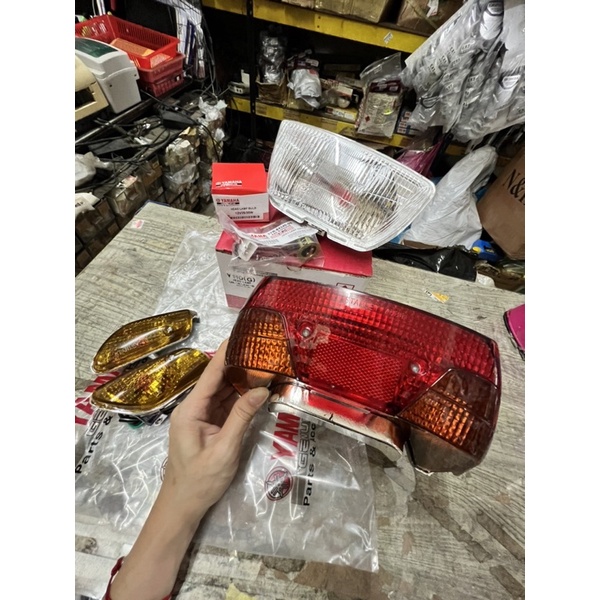 YAMAHA Y110 SS110 HEAD LAMP / REAR LIGHT / FRONT SIGNAR STANLEY COMBO ...