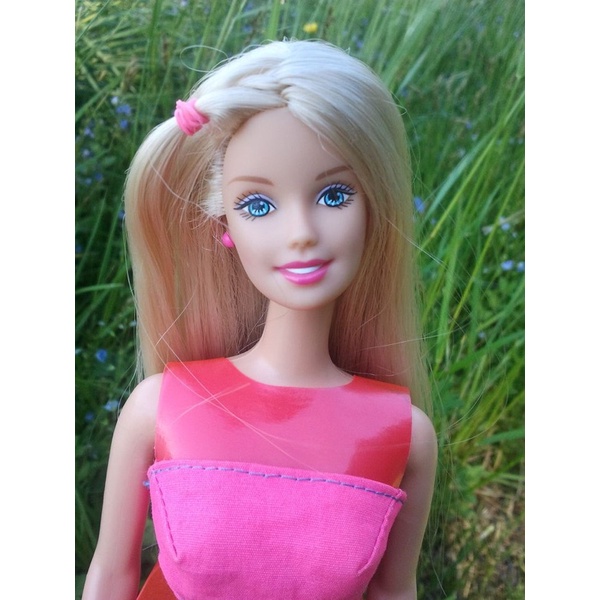Barbie Sit in Style Doll (+clothes) | Shopee Malaysia