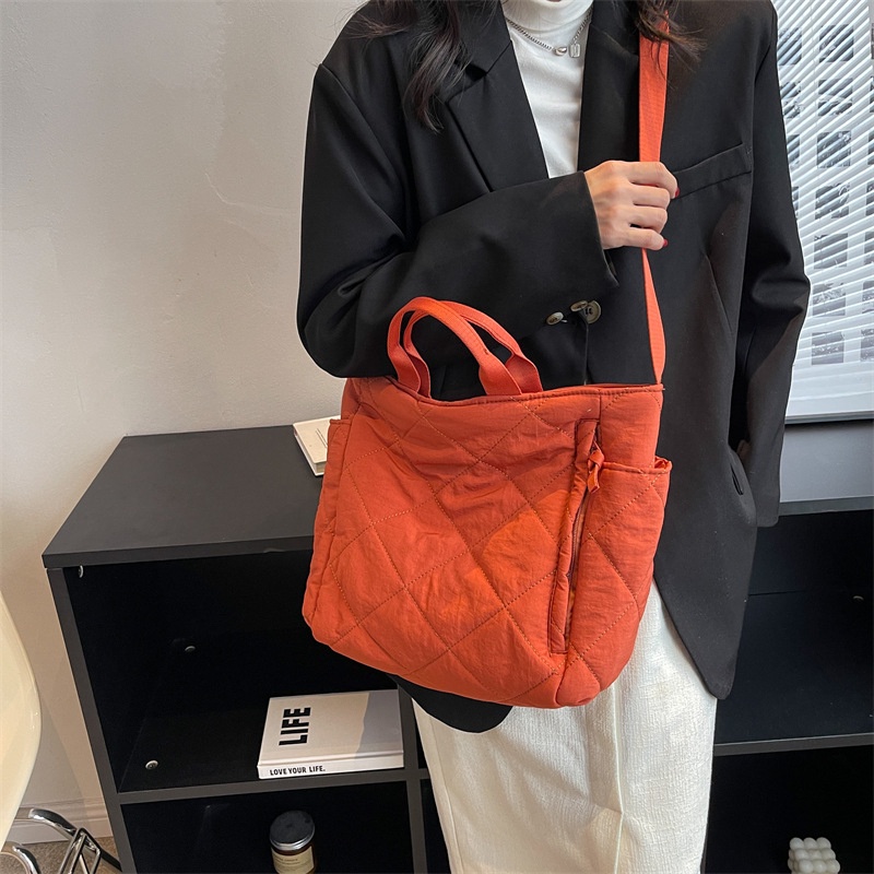 New canvas down bag women's trendy fashion shoulder bag rhombic tote ...