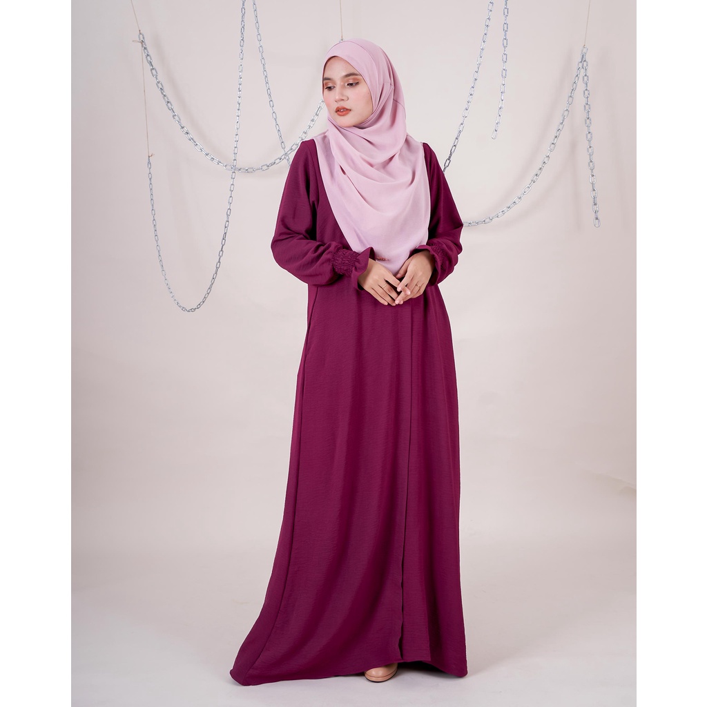 Luvla Dress Jubah Umrah SitiNordiana Verona Twitch Cey Crepe Minimal ...