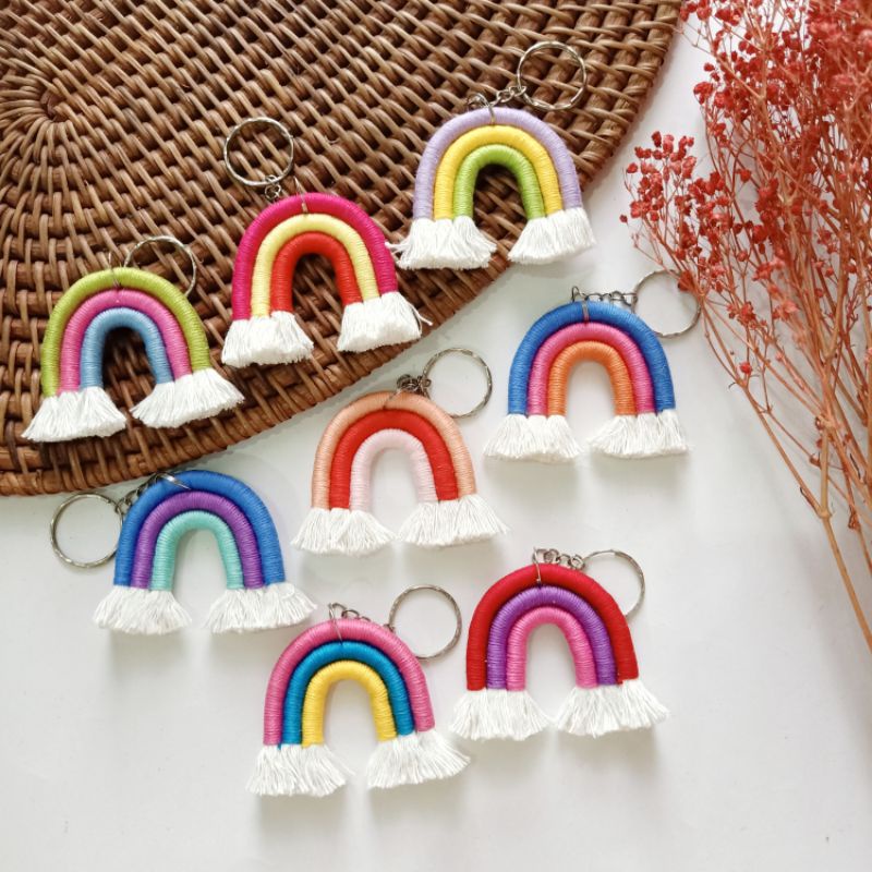 GANTUNGAN Colorfull Rainbow Keychain Macrame / Rainbow Bag Charm ...