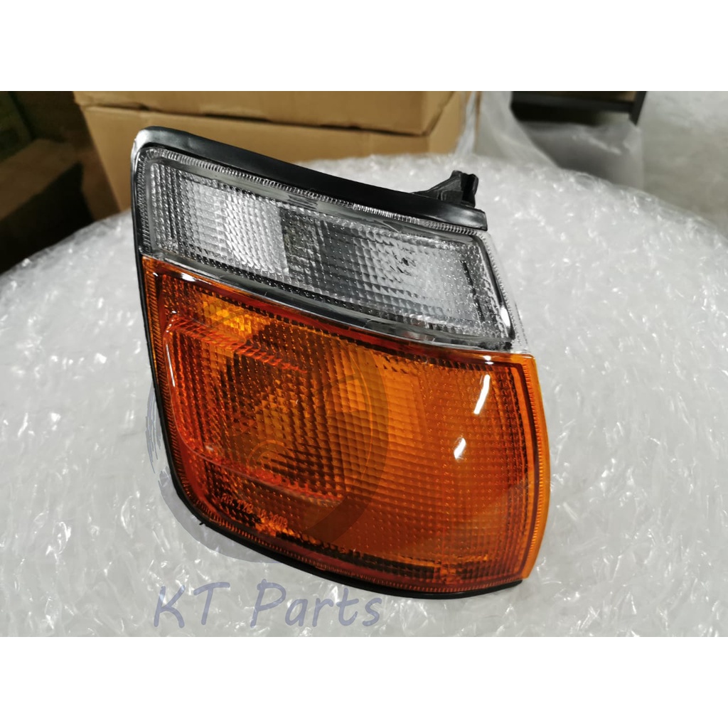 TOYOTA UNSER 1 KF80 1997 YEAR FRONT FRONT PARKING CORNER LIGHT / SIGNAL ...