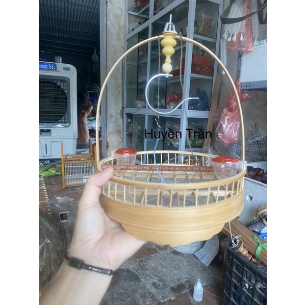 Beautiful bamboo cage with leg chain and Huyen Tran bird cage ...