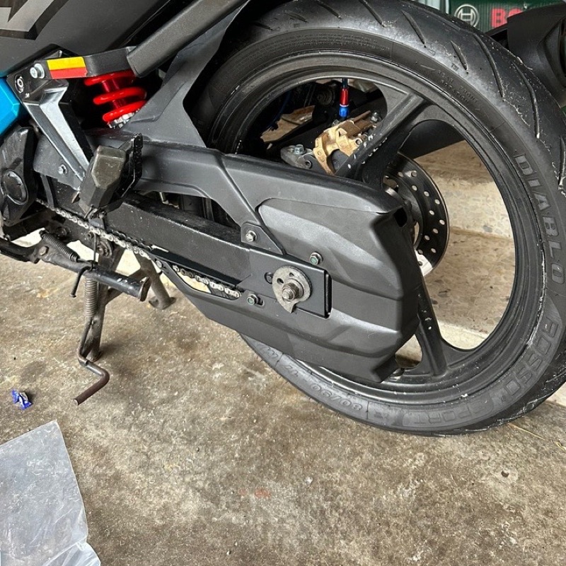 ORIGINAL LC135 V1 V2 V3 V4 V5 V6 V7 V8 CHAIN CASE COVER RANTAI+BRACKET PNP V2 V3 V4 V5 V6 V7 V8 ...