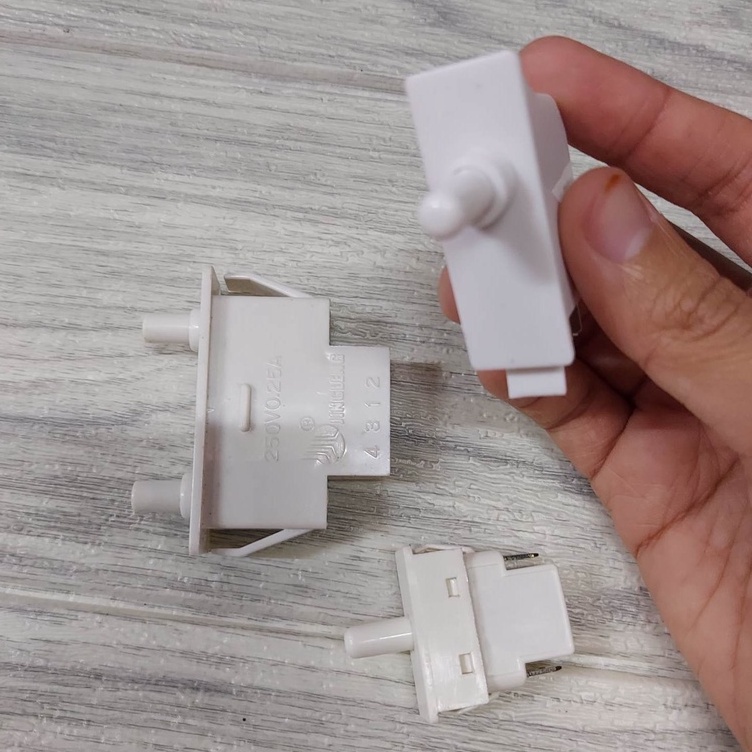 DOOR SWITCH FRIDGE / REFRIGERATOR BUTTON suis SUIS PETI AIS LAMPU TEKAN ...