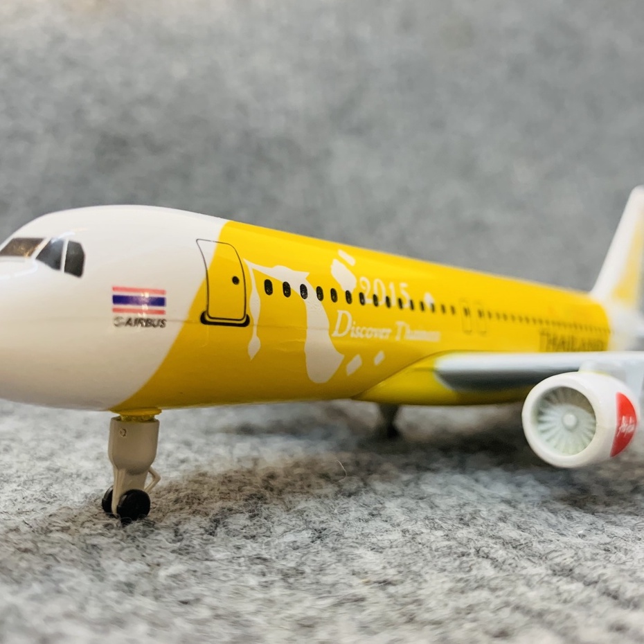 Thailand Aircraft Model With 20cm Wheels With Beautiful Standard Ratio ...
