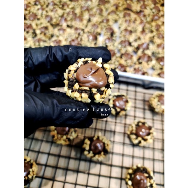 HOMEMADE PREMIUM NUTELLA ALMOND BUTTON | Shopee Malaysia