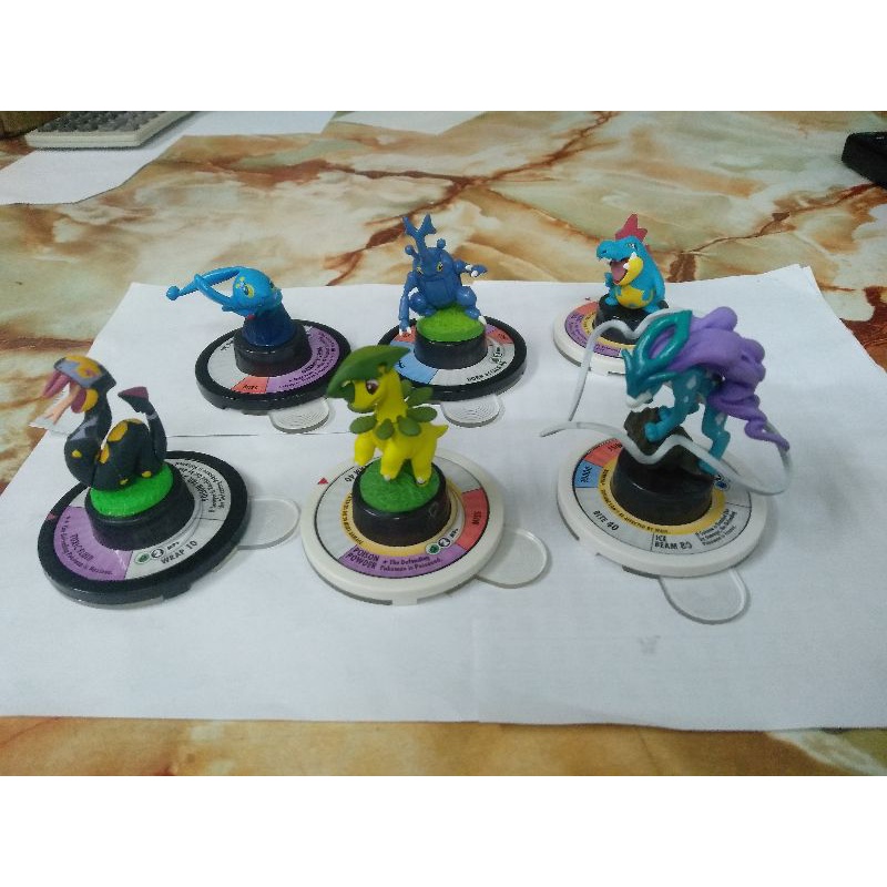 Pokemon Nintendo Trading Figure Seviper Bayleef Suicune Manaphy ...