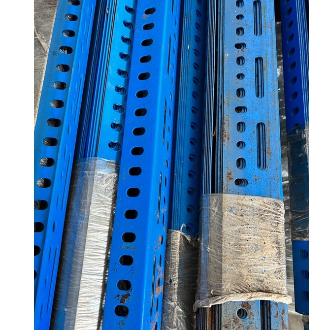 1ft 2ft 3ft Bar Sudut Berlotak Angle Rak Lubang Slotted Angle Bar DIY ...