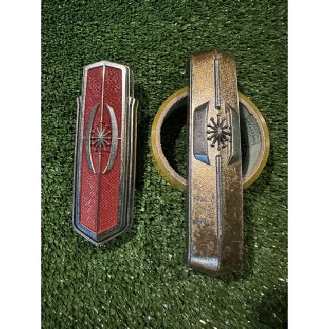 Logo grille, toyota corona mark ll RX12/22 1972-75.Used condition ...