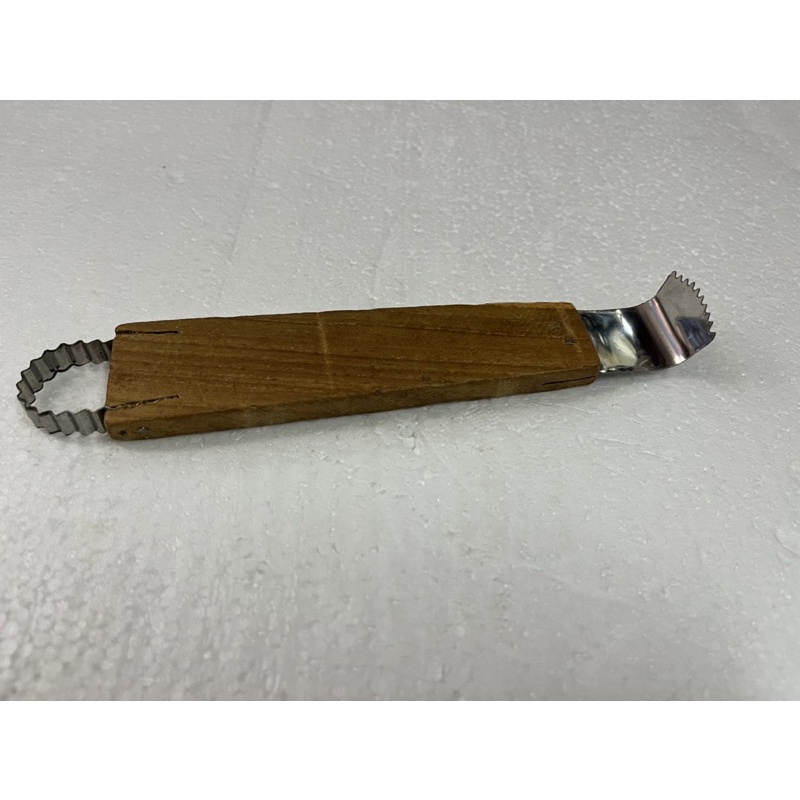 Teeth Coconut Grater/Pisau Parut Kelapa Tangan/Kukur Kelapa/Coconut ...