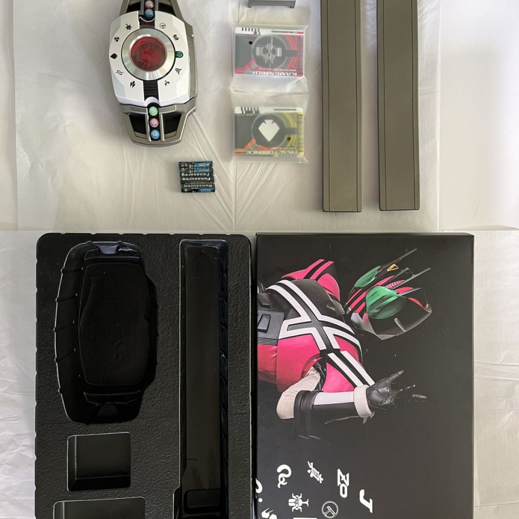 P968 · Ready Stock|Linkable csm Emperor Rider White DCD Magenta dx Belt ...