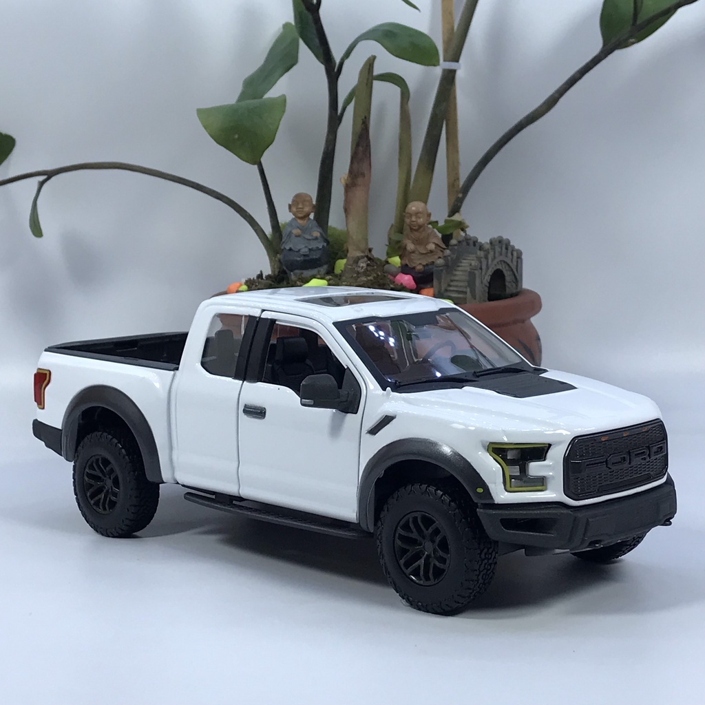 Ford F150 Raptor pickup truck model, scale 1:24, made of American ...