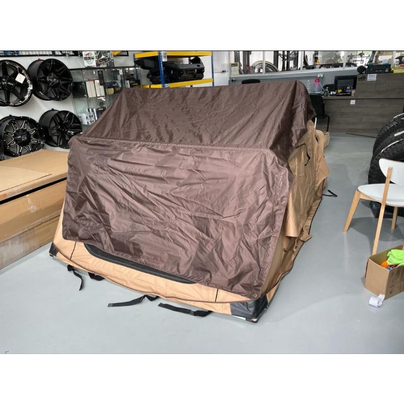 CAMP HOUSE BROWN COLOUR HARD TOP DESIGN | Shopee Malaysia