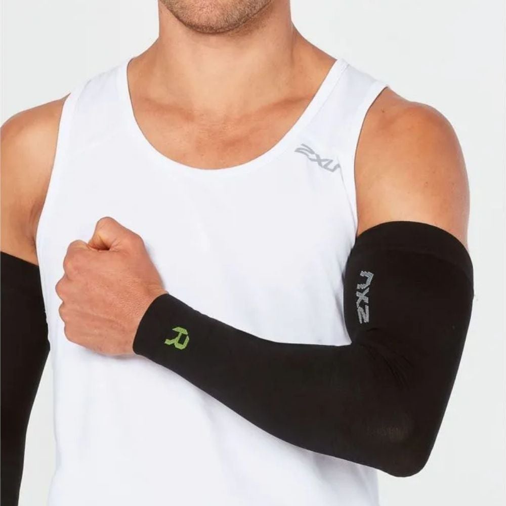 2XU Unisex Recovery Flex Arm Sleeves - Black/Nero | Shopee Malaysia