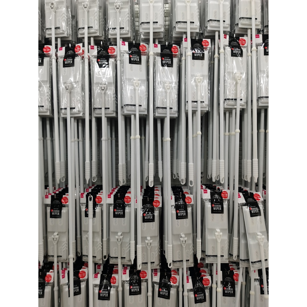 DAISO Flooring Mop / Wipe Wiper Collapsible Extendable Light Weight Can ...