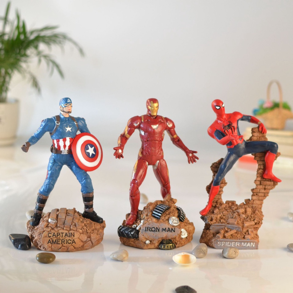 Iron Man Figure Gacha Machine Resin Gift Spider-Man Ornament Doll ...