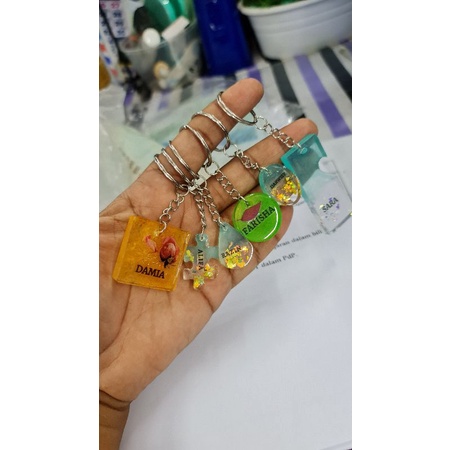 Resin keychain, ( normal keychain, alphabet keychain & name keychain ...