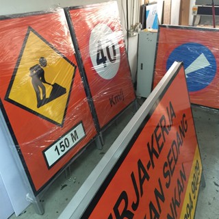 Reflective AWAS Sign Kerja Di Hadapan/Signboard/Papan Iklan/Papan Tanda ...