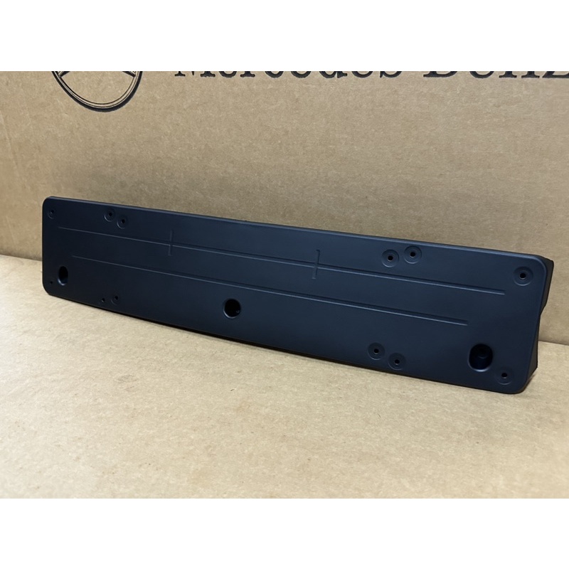 Mercedes E-Class W213 AMG Front License Plate Casing | Shopee Malaysia