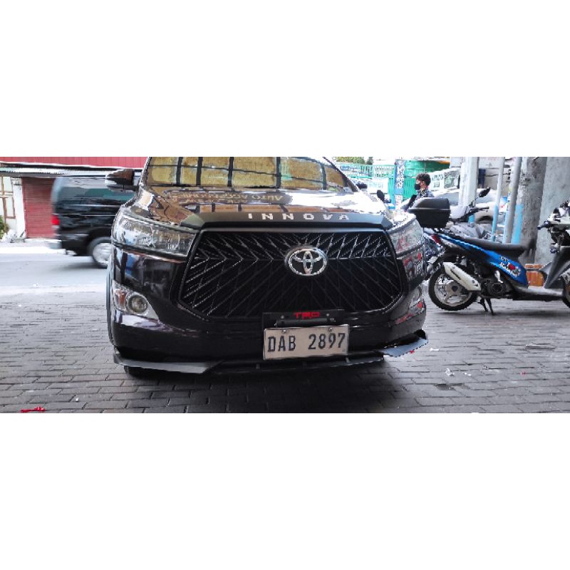 Toyota Innova Double Blade Carbon Design Front Chin (2016-24) | Shopee ...