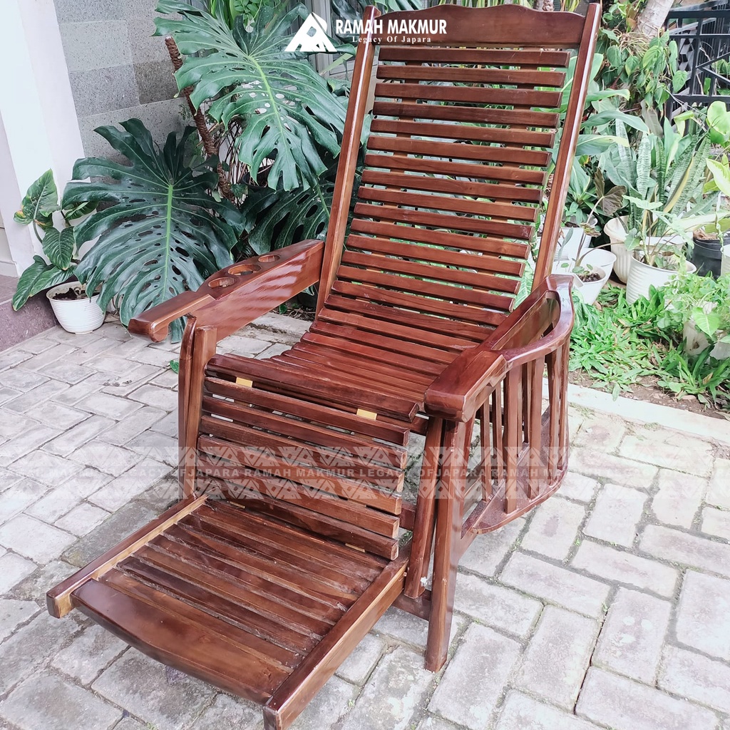 KAYU Relaxing Chairs Can Be Requested Teak Wood There Is A Place To ...