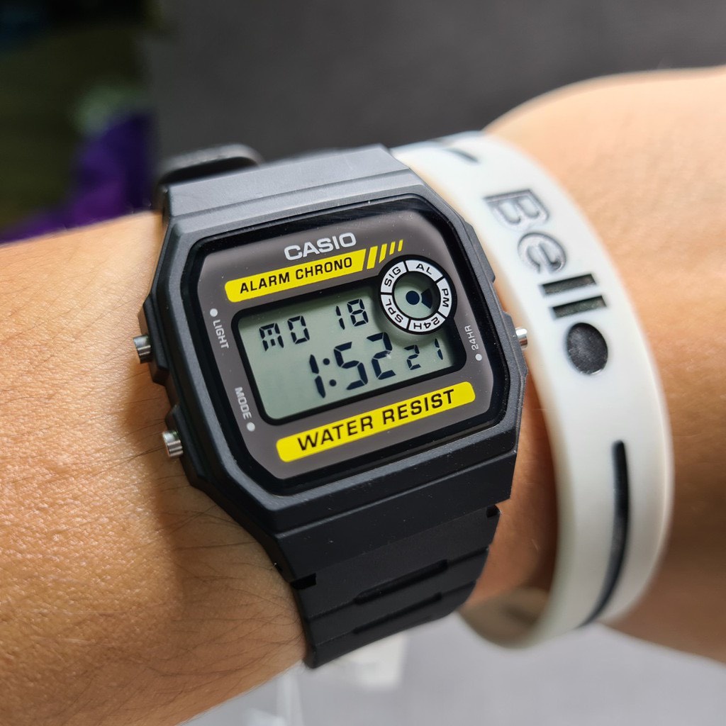Unisex Electronic Watch WR 94WA 9DG Digital Plastic Strap Watch ...