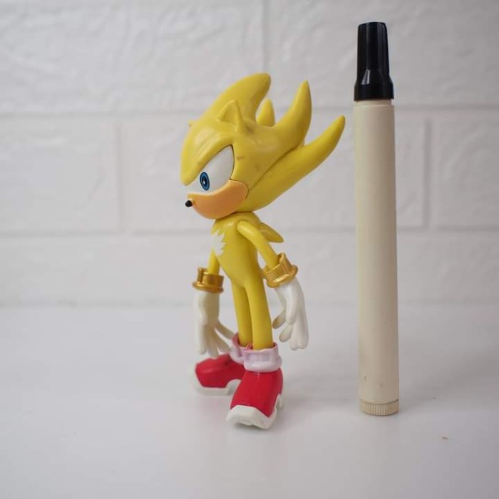 Toy Figure Giant Sonic The Hedgehog Series Sonic Yellow High Sekt ...