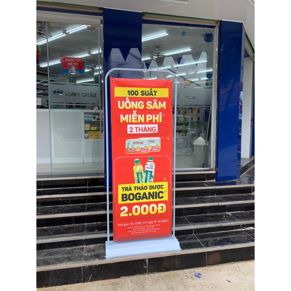 Advertising picture hanging frame, door-style standee with plastic base ...