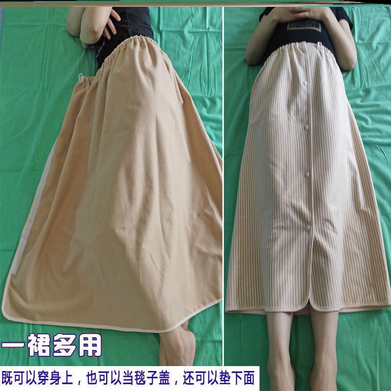 Apron seluar kalis air berat terlantar di katil warga tua lumpuh ...