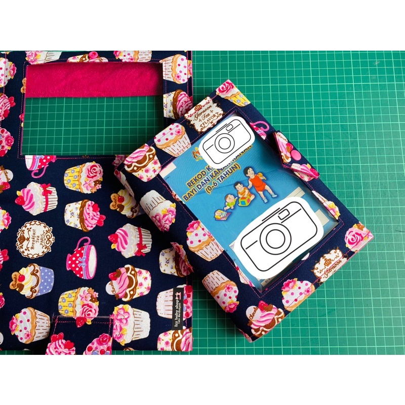CORAK CUPCAKE 🧁 cover buku mengandung pink/ buku kesihatan anak ...