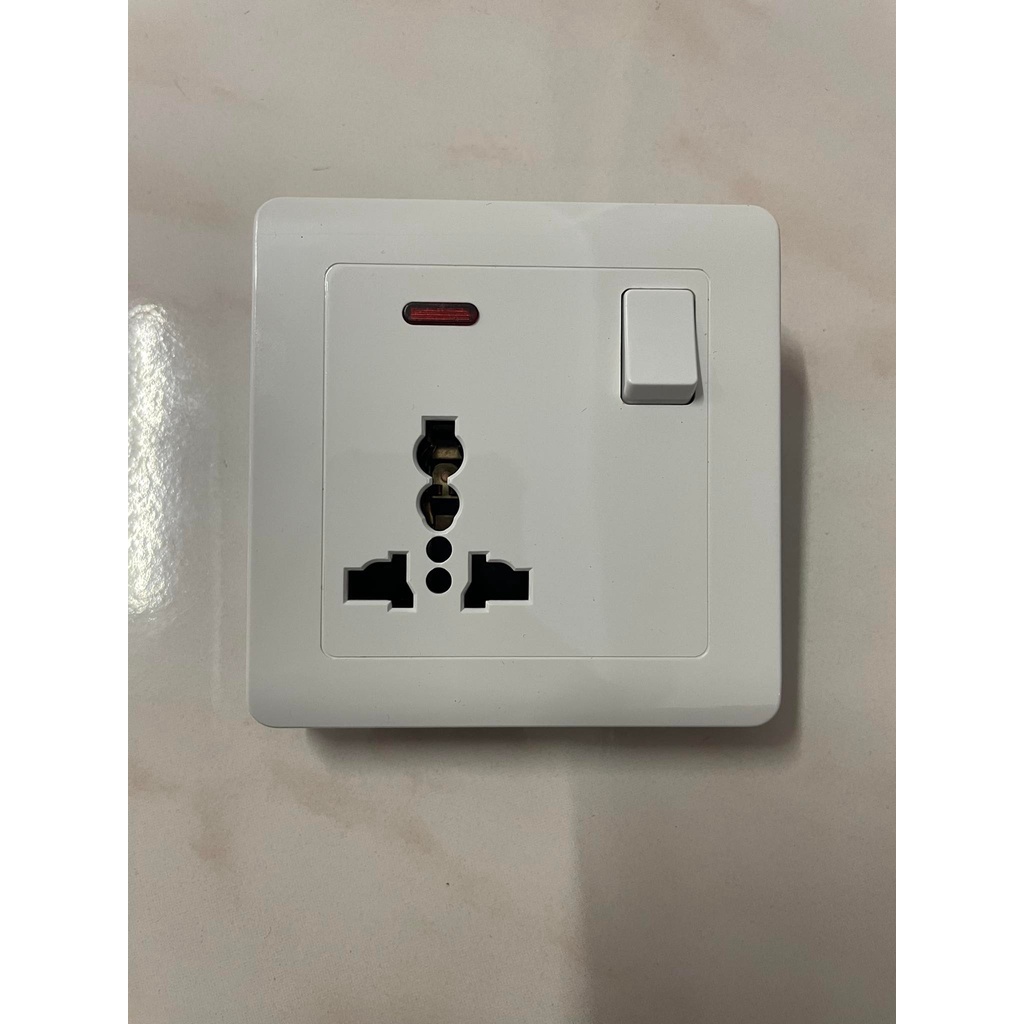 WHITE COLOR(ALL IN 1) SWITCH SOCKET 10A / PLUG SOCKET 13A / ROUND ...