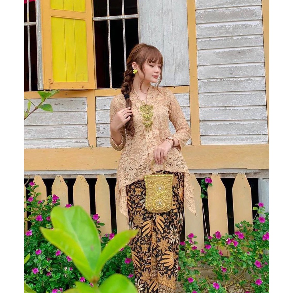 Baju Raya 2023 Bcl Lacey Kebaya Lace Kebaya Nyonya Baju Kebaya Batik ...