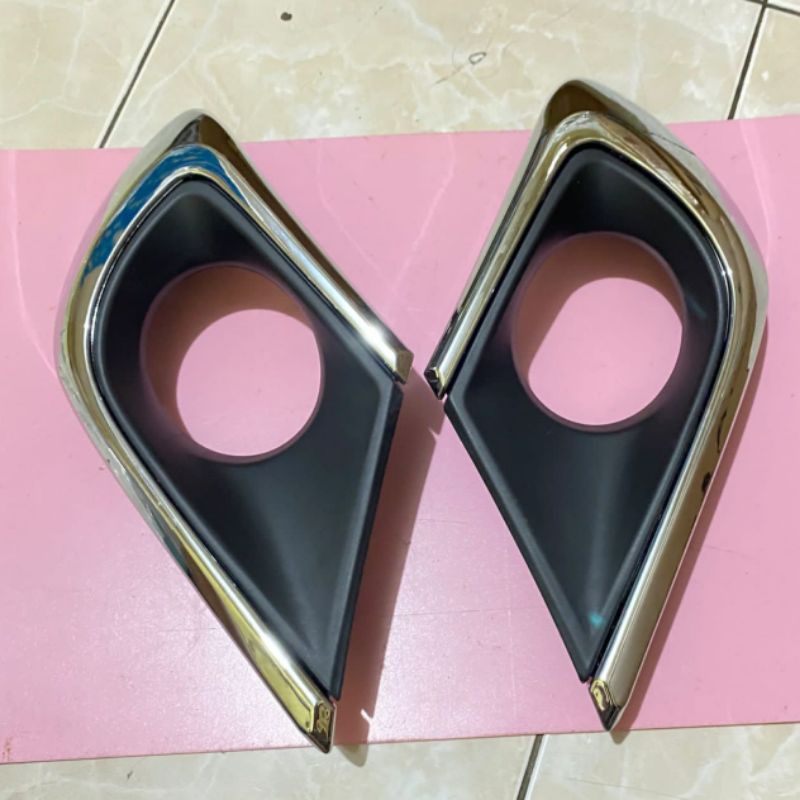 Toyota innova fog lamp cover grand innova fog lamp cover 2014 - 2017 ...