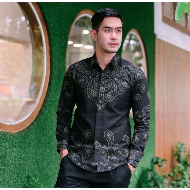 KEMEJA KATUN Cacing Motif Premium Slimfit Men's Batik Shirt, Soft Lined ...