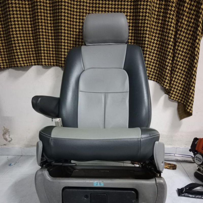 Car seat: Carnival Naza ria. | Shopee Malaysia