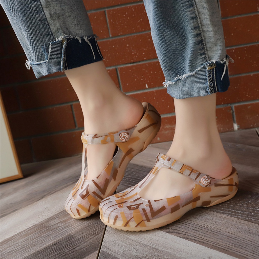 veblen Hole Shoes Female Nurse Sandals Anti-Slip Thick-Soled Beach ...