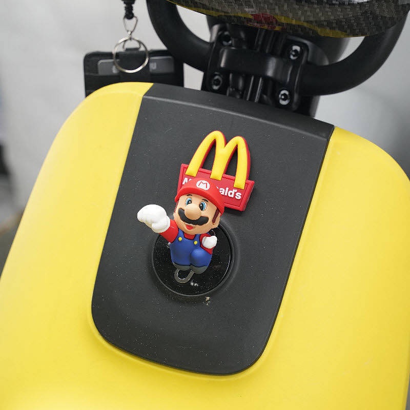 Super Mary Bumper Stickers Mario Electric Car 3D 3D Stickers Battery ...